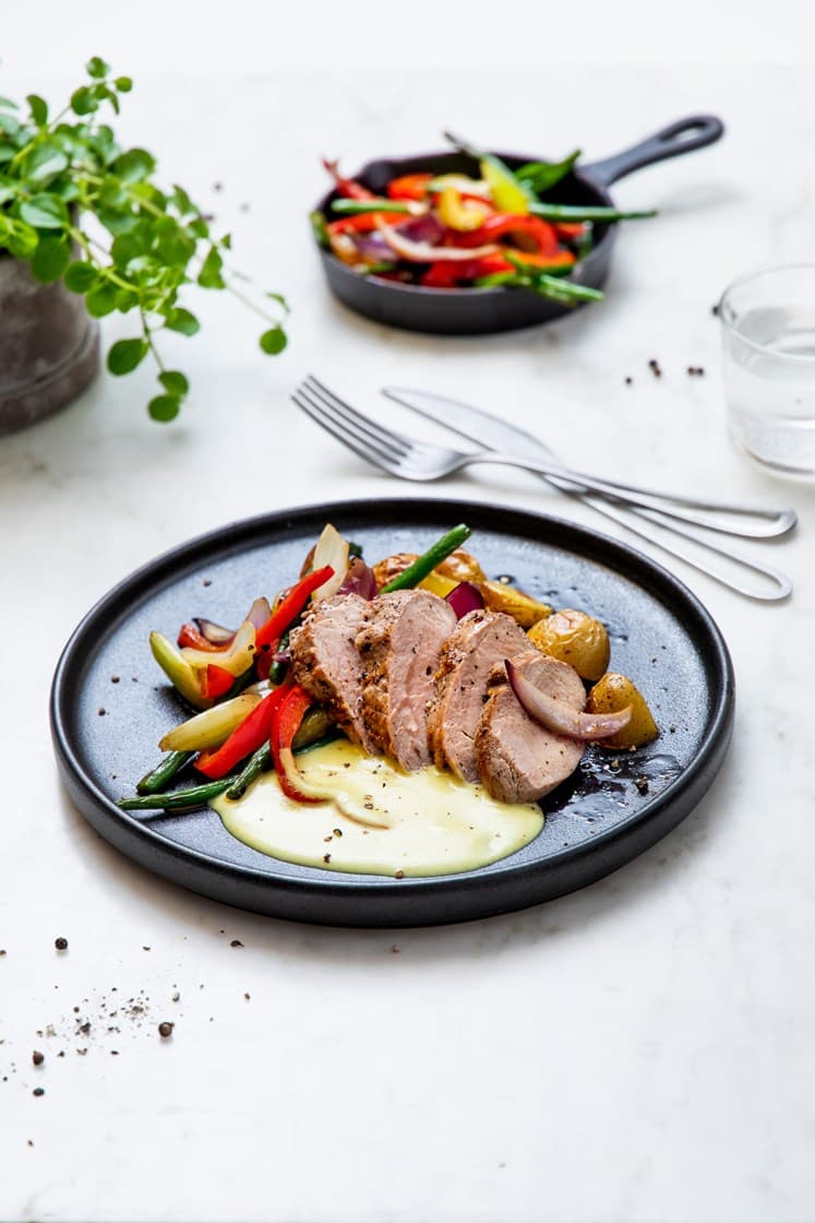 Svinefilet med ovnsbakte poteter - Oppskrift - Adams Matkasse